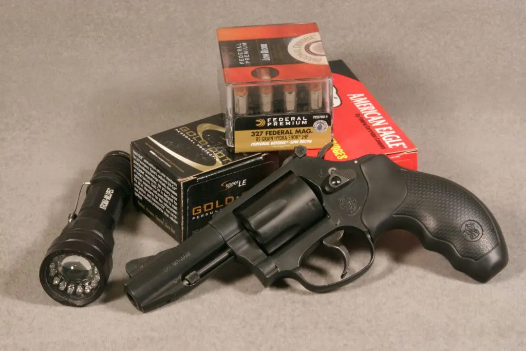 Tactical Revolver: Smith & Wesson’s Model 327 M&P - SWAT Survival ...