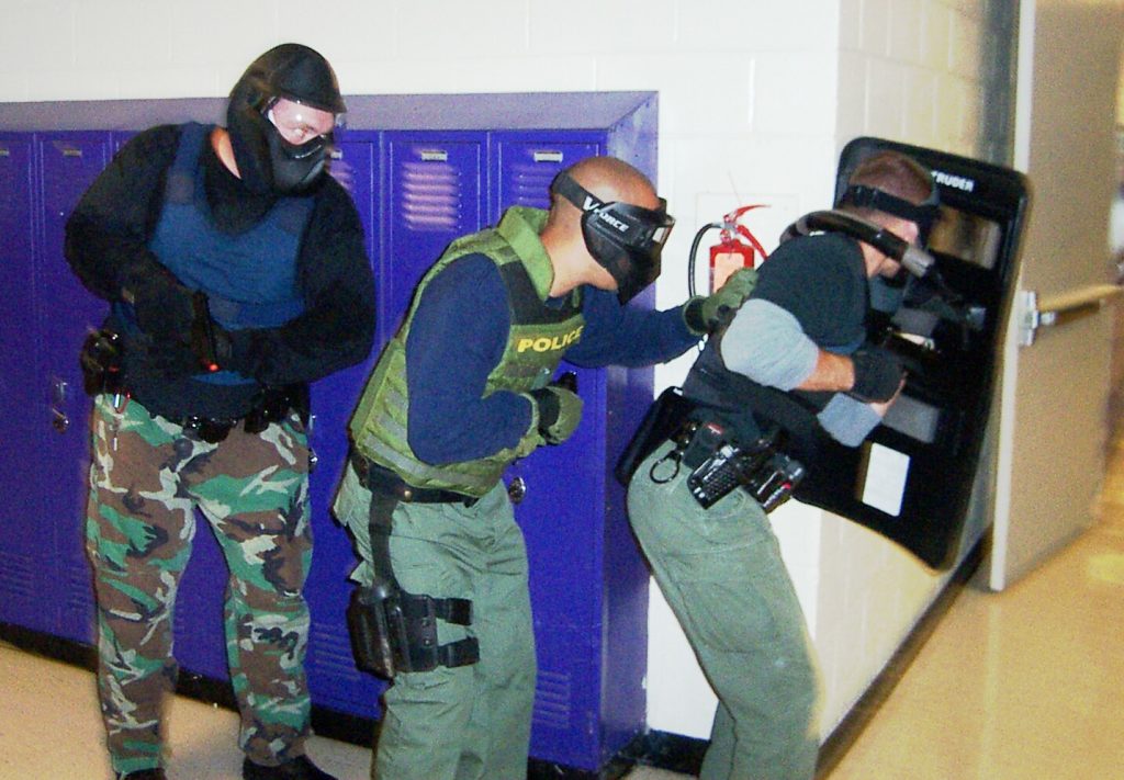 BORTAC: United States Border Patrol Tactical Unit - SWAT Survival ...