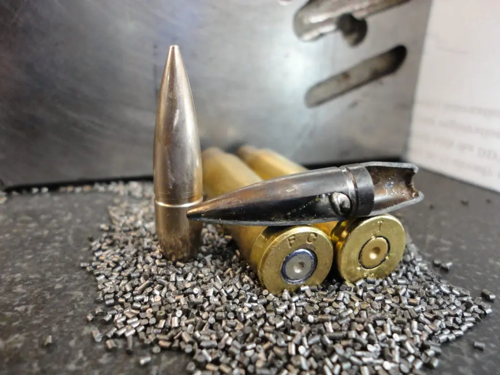 KNOCK, KNOCK: Ballistic Breaching with Shotguns - SWAT Survival ...