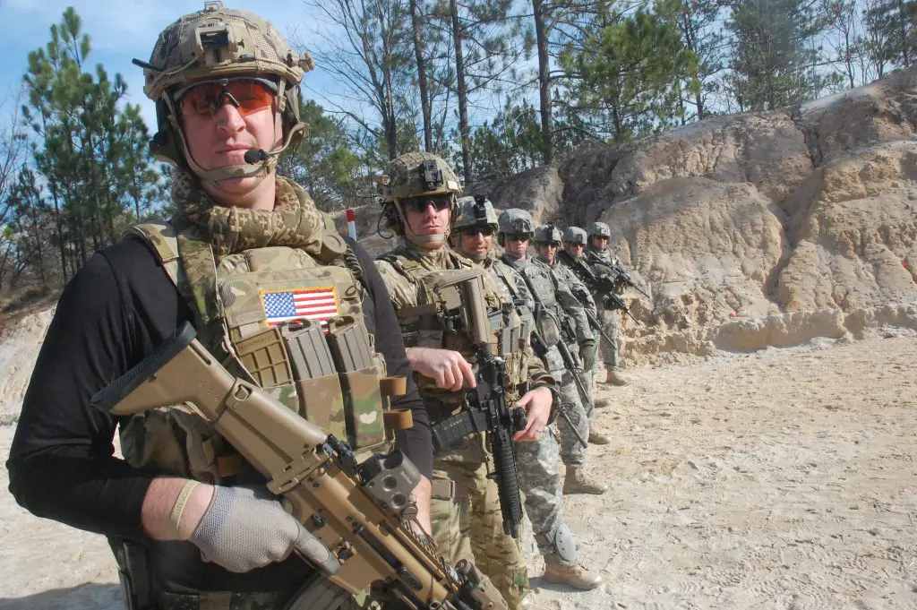 Tactical Revolver: Smith & Wesson’s Model 327 M&P - SWAT Survival ...