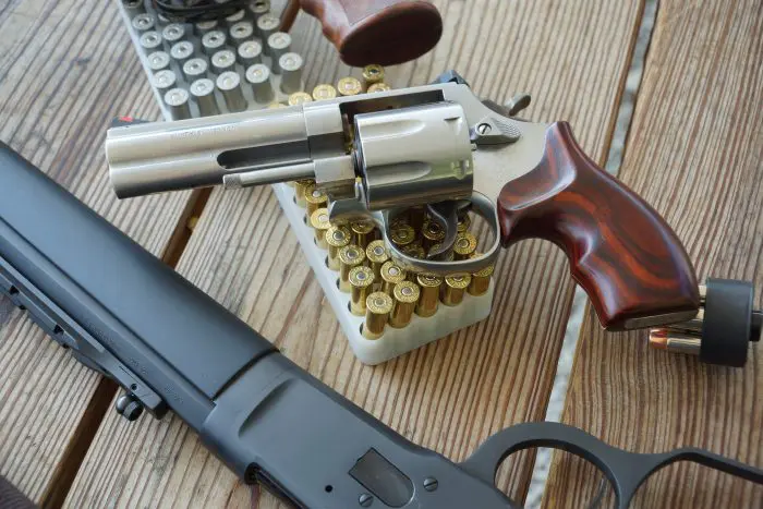 KNOCK, KNOCK: Ballistic Breaching with Shotguns - SWAT Survival ...