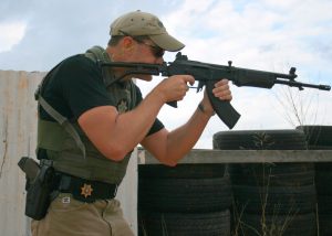 C-Clamp Grip | Successful C-Clamping - SWAT Survival | Weapons | Tactics