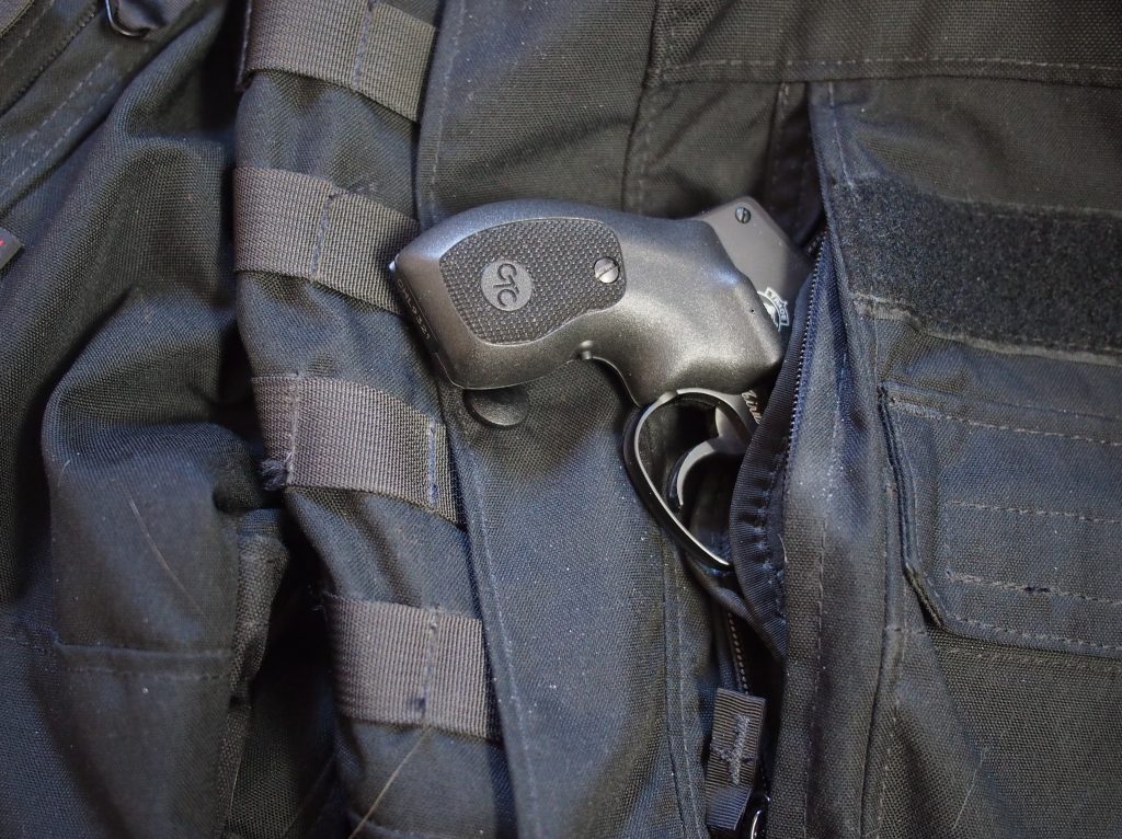 Tactical Revolver: Smith & Wesson’s Model 327 M&P - SWAT Survival ...