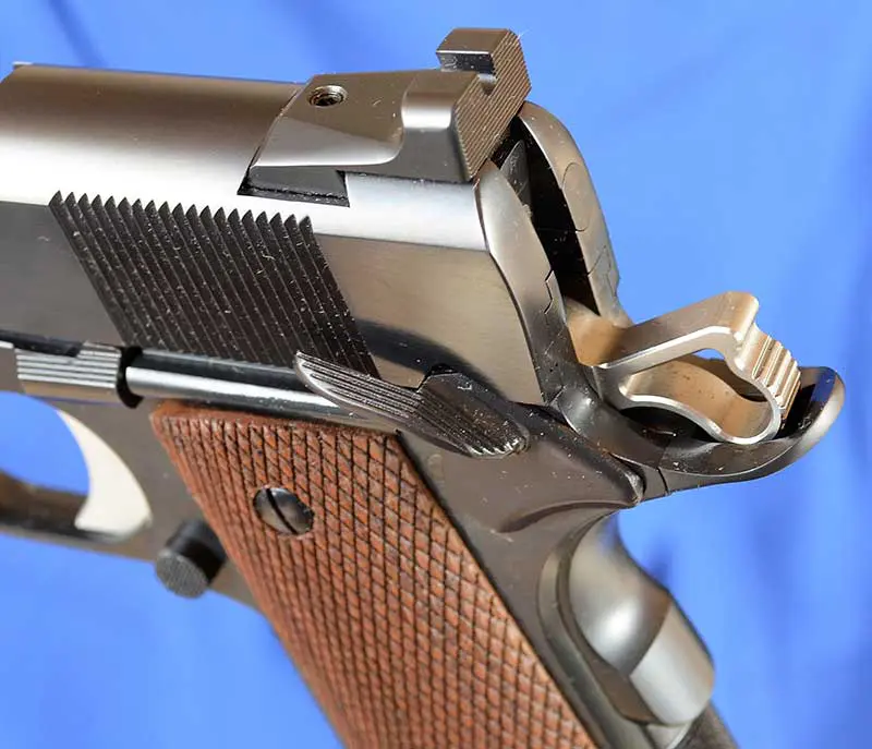 RENDITION OF A CLASSIC: Alchemy Custom Weaponry Prime - SWAT Survival ...