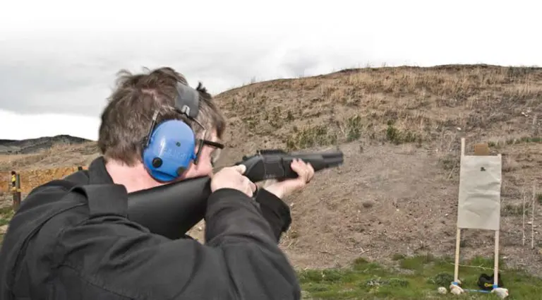 Mossberg HS-12 Tactical Shotgun - SWAT Survival | Weapons | Tactics