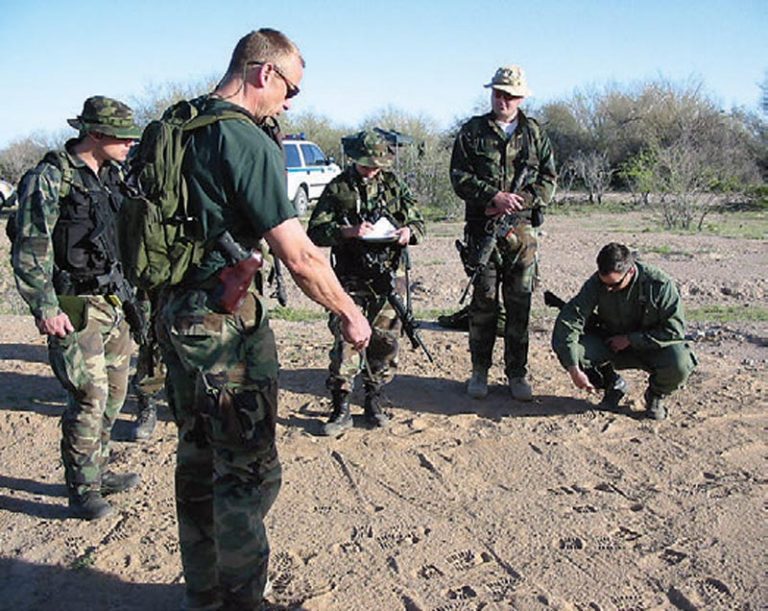 Tactical Tracking - SWAT Survival | Weapons | Tactics