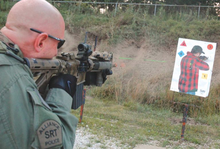 Zeroing in on the Bad Guy - SWAT Survival | Weapons | Tactics