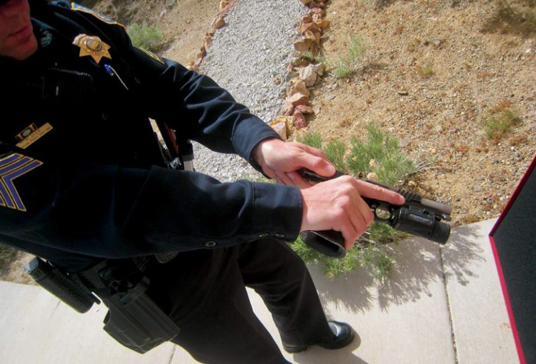 Proper Unloading Procedures - SWAT Survival | Weapons | Tactics