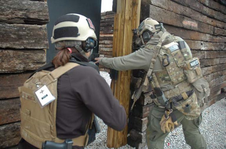 Solving Equipment Issues - SWAT Survival | Weapons | Tactics