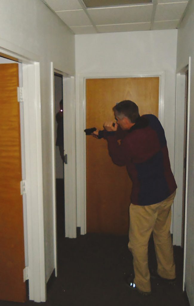 Southnarc Armed Movement In Structures Course - SWAT Survival | Weapons ...