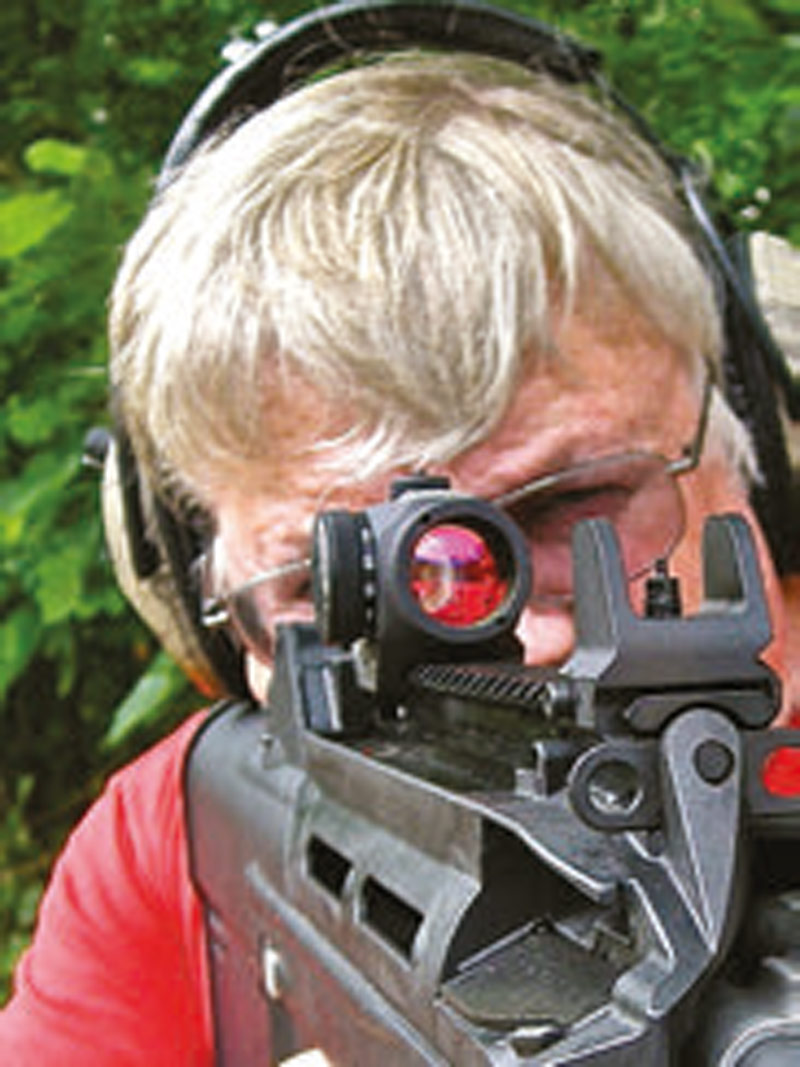 Mini Red Dot Sights - SWAT Survival | Weapons | Tactics